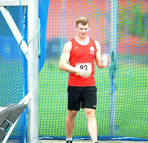 HM der U18: Maximilian Grün mit 2,02 Metern deutscher Spitzenreiter ...